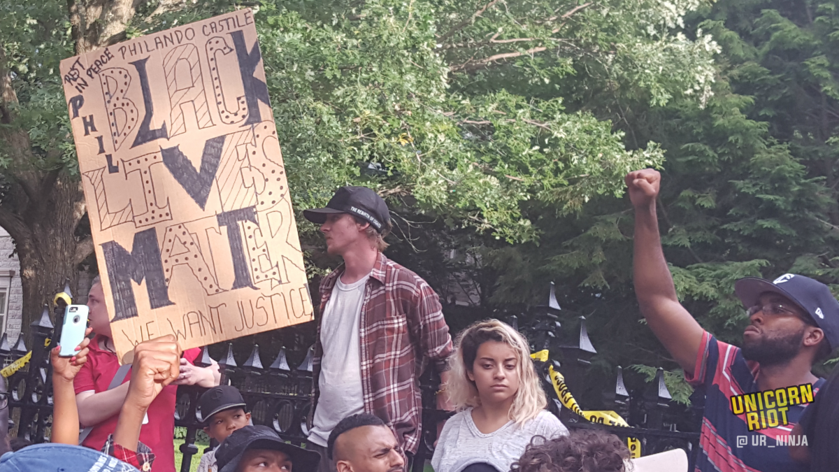 Vigil for Philando Castile Brings Over 4k People - 2nd Night of ...