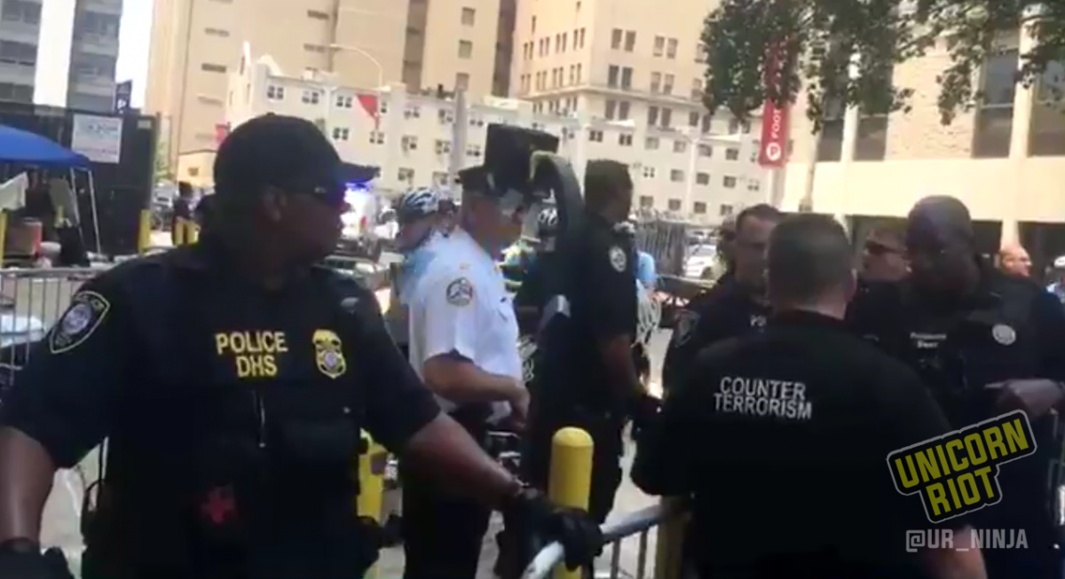 Protesters Occupy Philadelphia ICE Office - UNICORN RIOT
