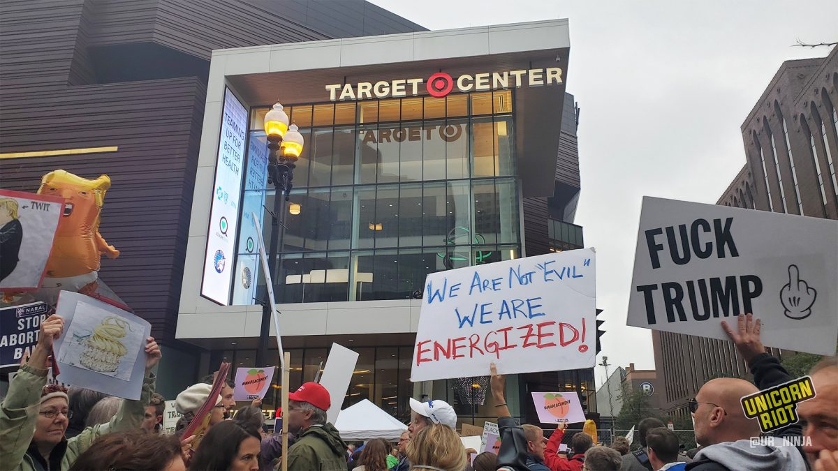 'Dump Trump' Protests to Counter Trump Rally in Minneapolis - UNICORN RIOT