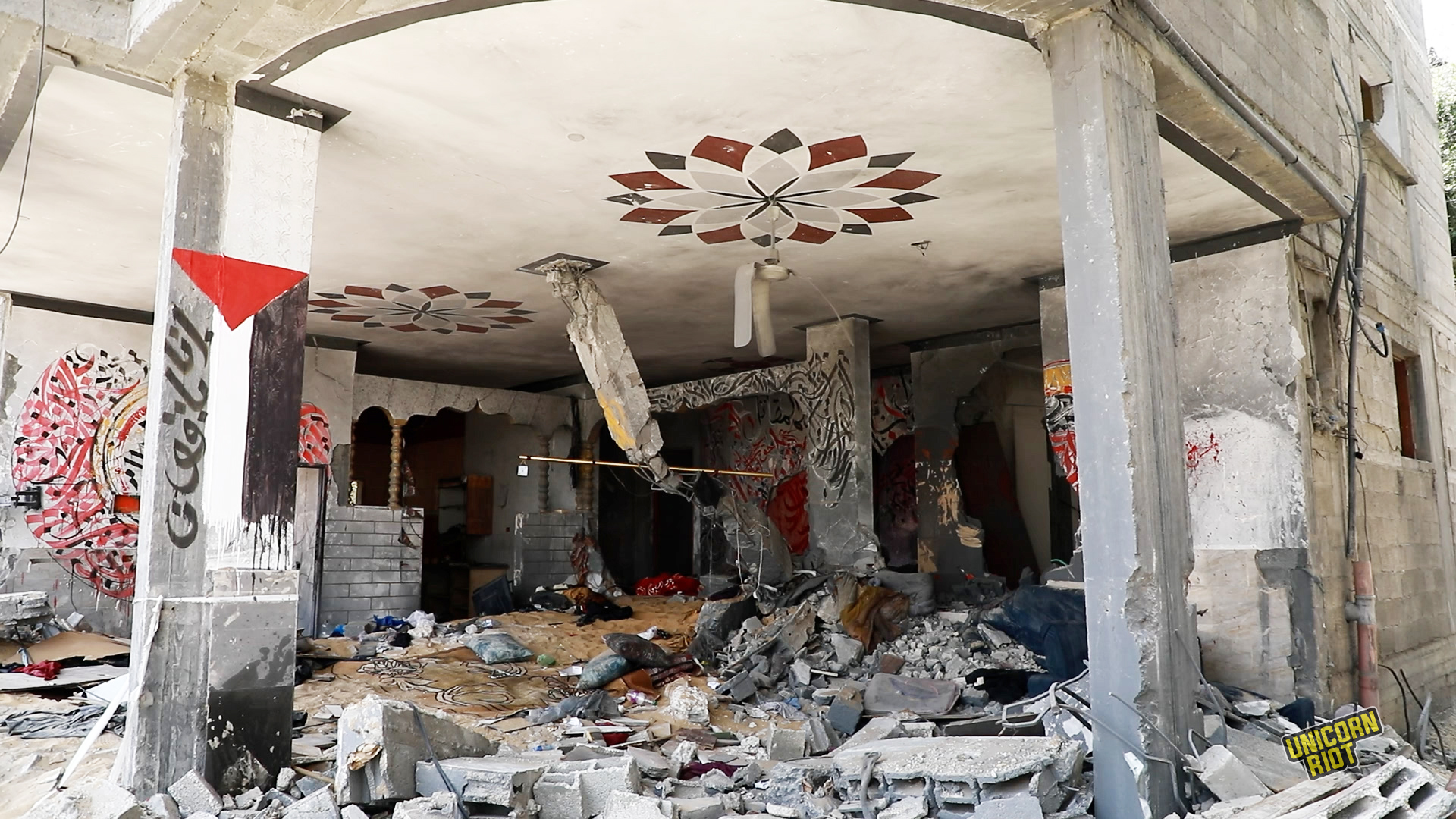 Bombed Houses in Gaza Transformed by Palestinian Calligraphy Artist ...