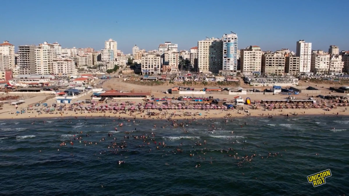 Gazans Flock to Beaches Amid Record Breaking Heatwave - UNICORN RIOT