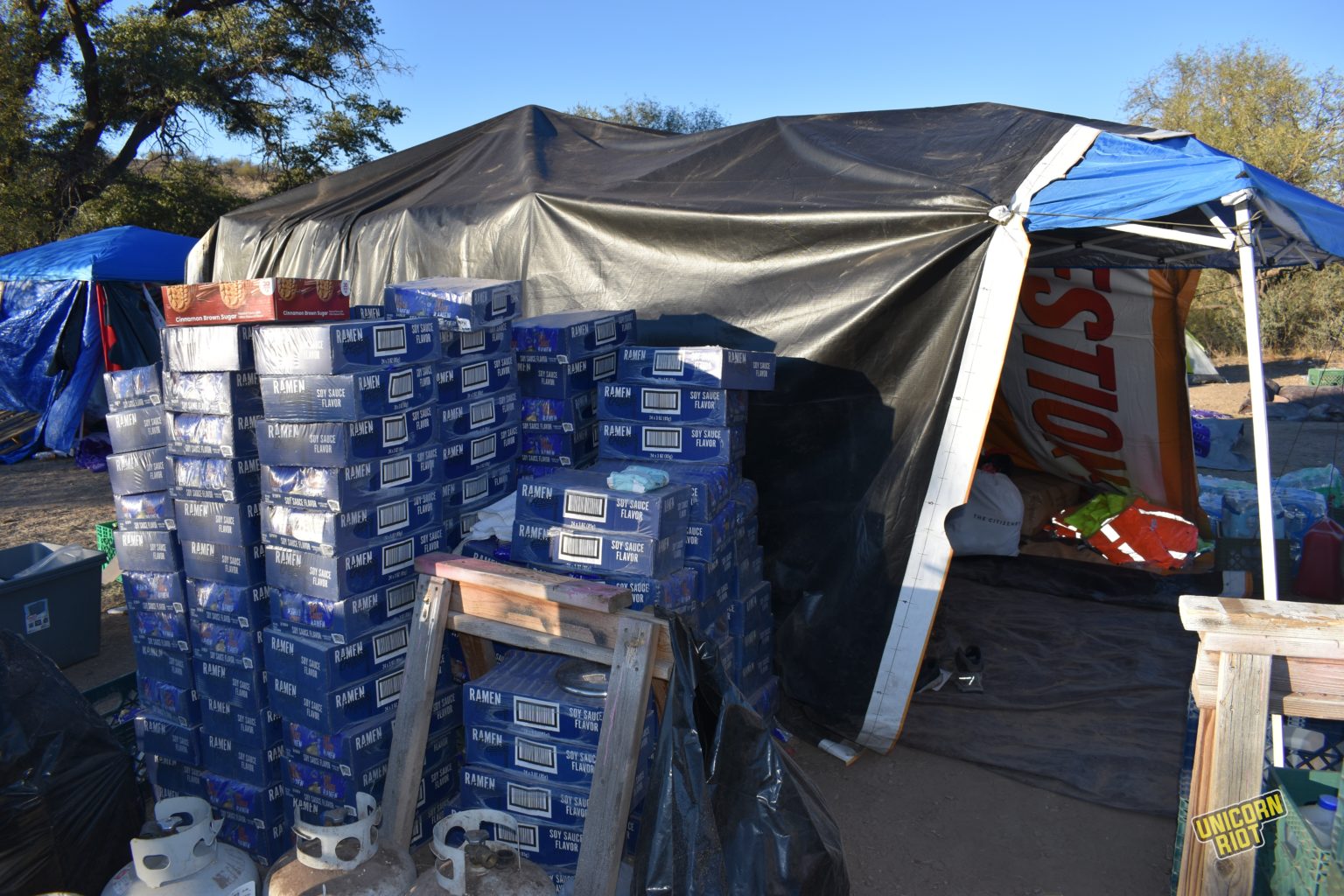 Thousands of Asylum Seekers Stranded Along Border Wall Near Sasabe ...